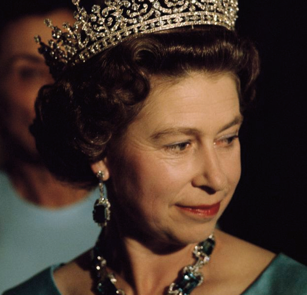 Her Majesty The Queen, A Style Legacy – The Island
