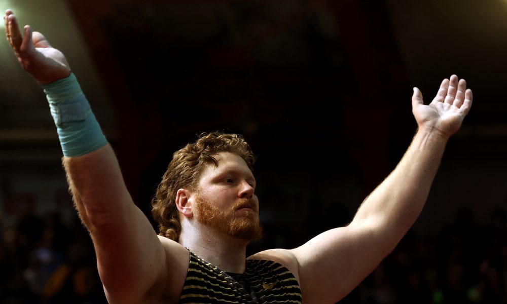 Ryan Crouser breaks world shot put record with 23.56m in Los Angeles ...