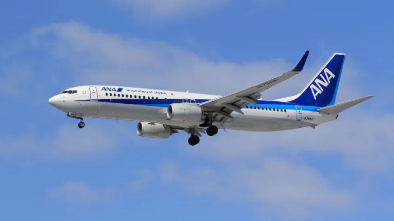 Cockpit window crack forces ANA Boeing flight in Japan to turn back ...
