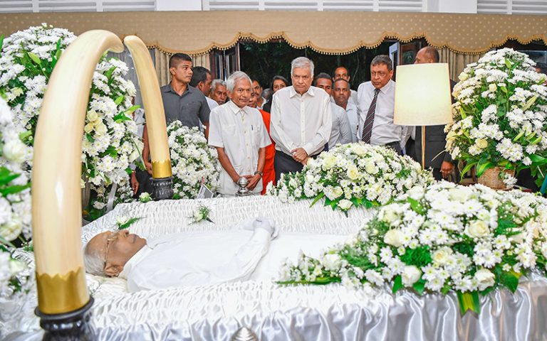 President pays his final respects to the late Ronnie de Mel – The Island