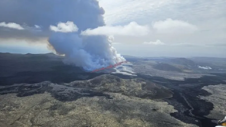 Iceland’s Blue Lagoon evacuated as volcano erupts – The Island