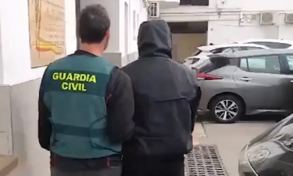 SLT-MOBITEL introduces the revolutionary ‘ONE SHOT’ package – The Island