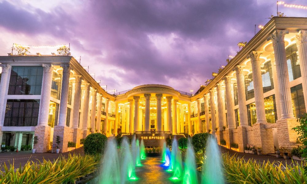 Bridal shows with opulence and luxury at The Epitome hotel in ...