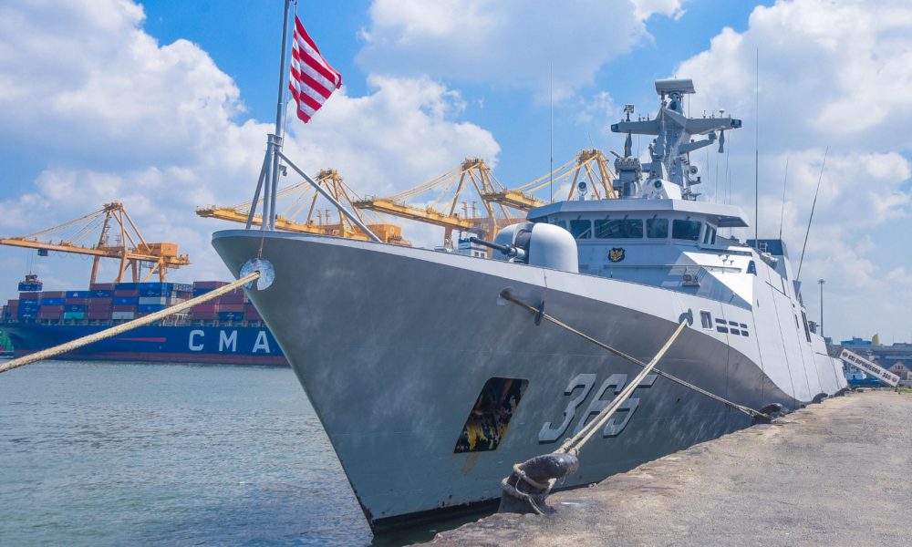 Indonesian Naval Ship KRI DIPONEGORO – 365 calls Port of Colombo – The ...