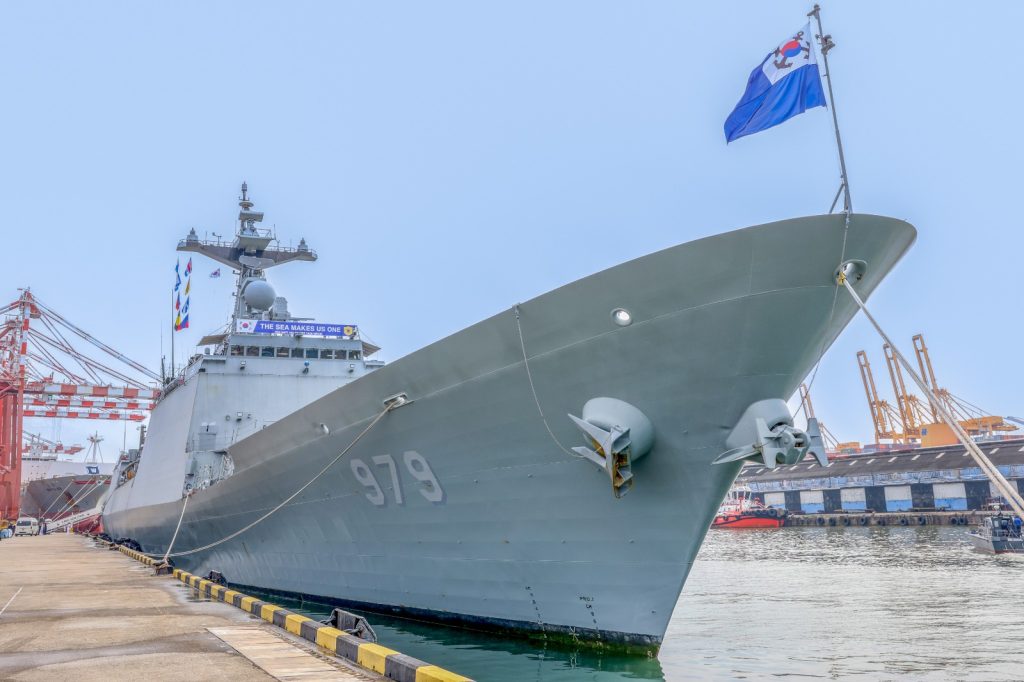 Republic of Korea Navy Ship Kang Gam Chan calls at Port of Colombo ...