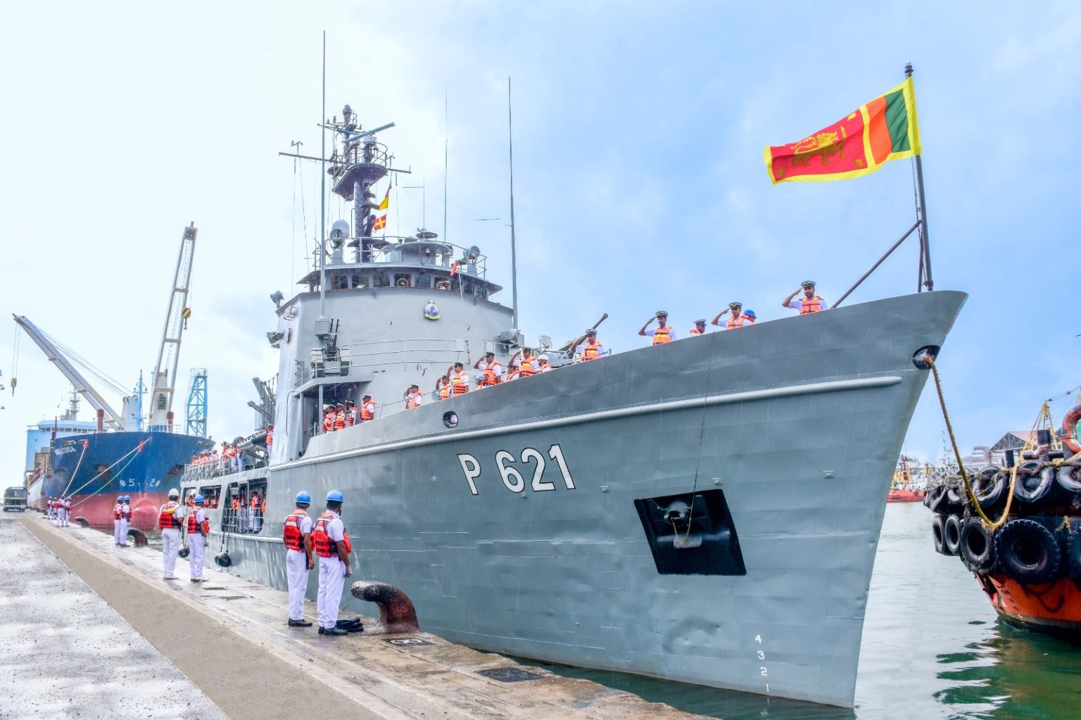 SLNS Samudura departs to participate in IMDEX Asia 2025 in Singapore ...