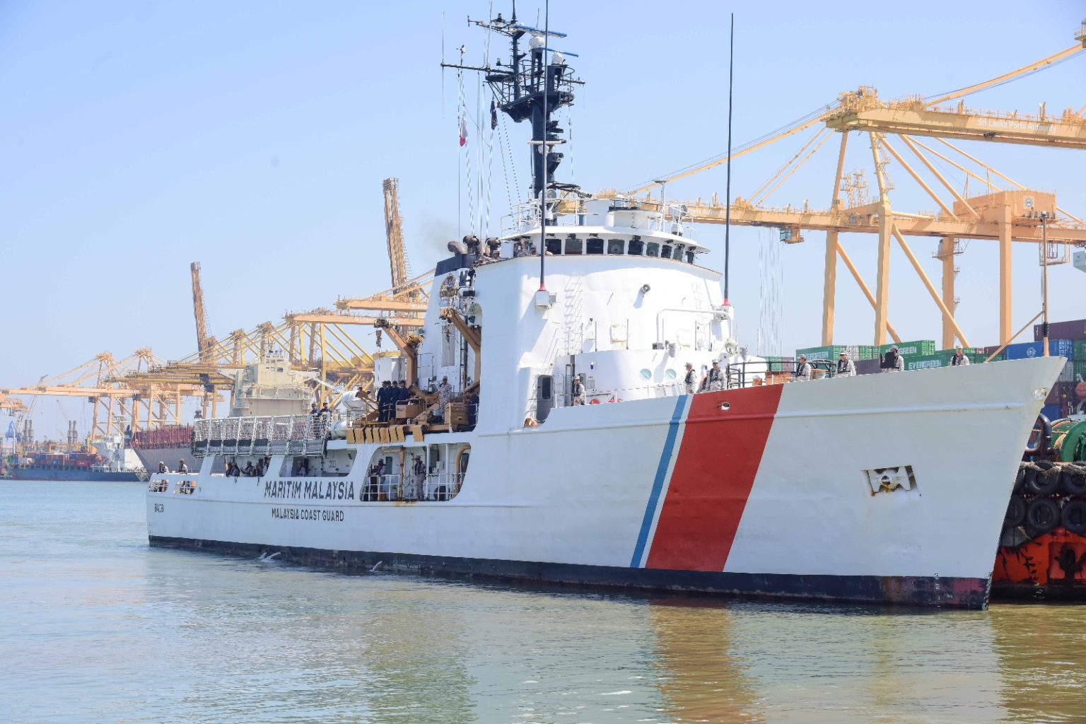 Malaysian Coast Guard Ship ‘KM BENDAHARA’ departs island – The Island