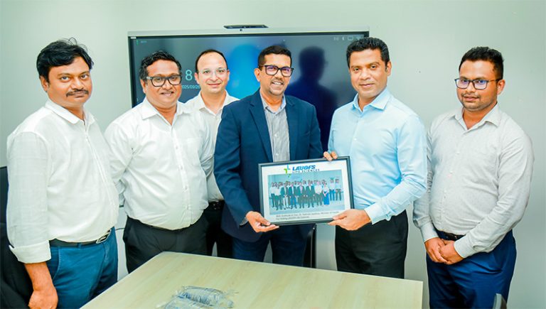Dr. Nalinda Jayatissa visits LAUGFS Life Sciences’ State-of-the-Art ...